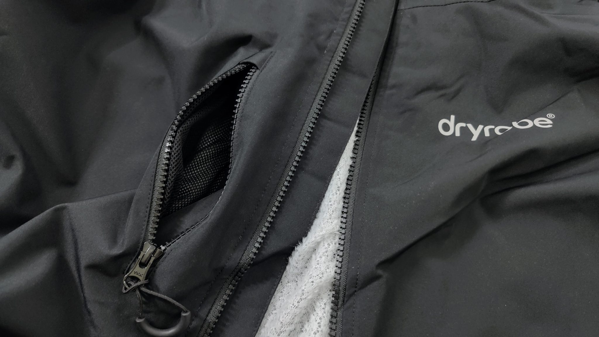 Dryrobe für Läufer: Warum sich der Mantel nicht nur bei schlechtem ...